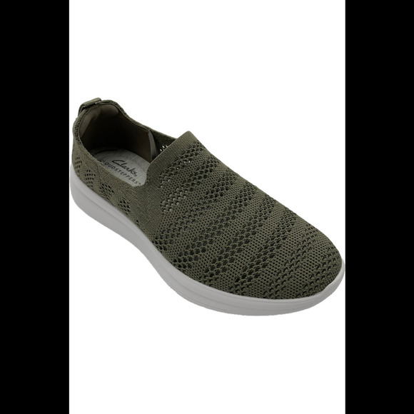 Clarks | Shoes | Clarks Cloudsteppers Perforated Knit Slipons Ezera ...